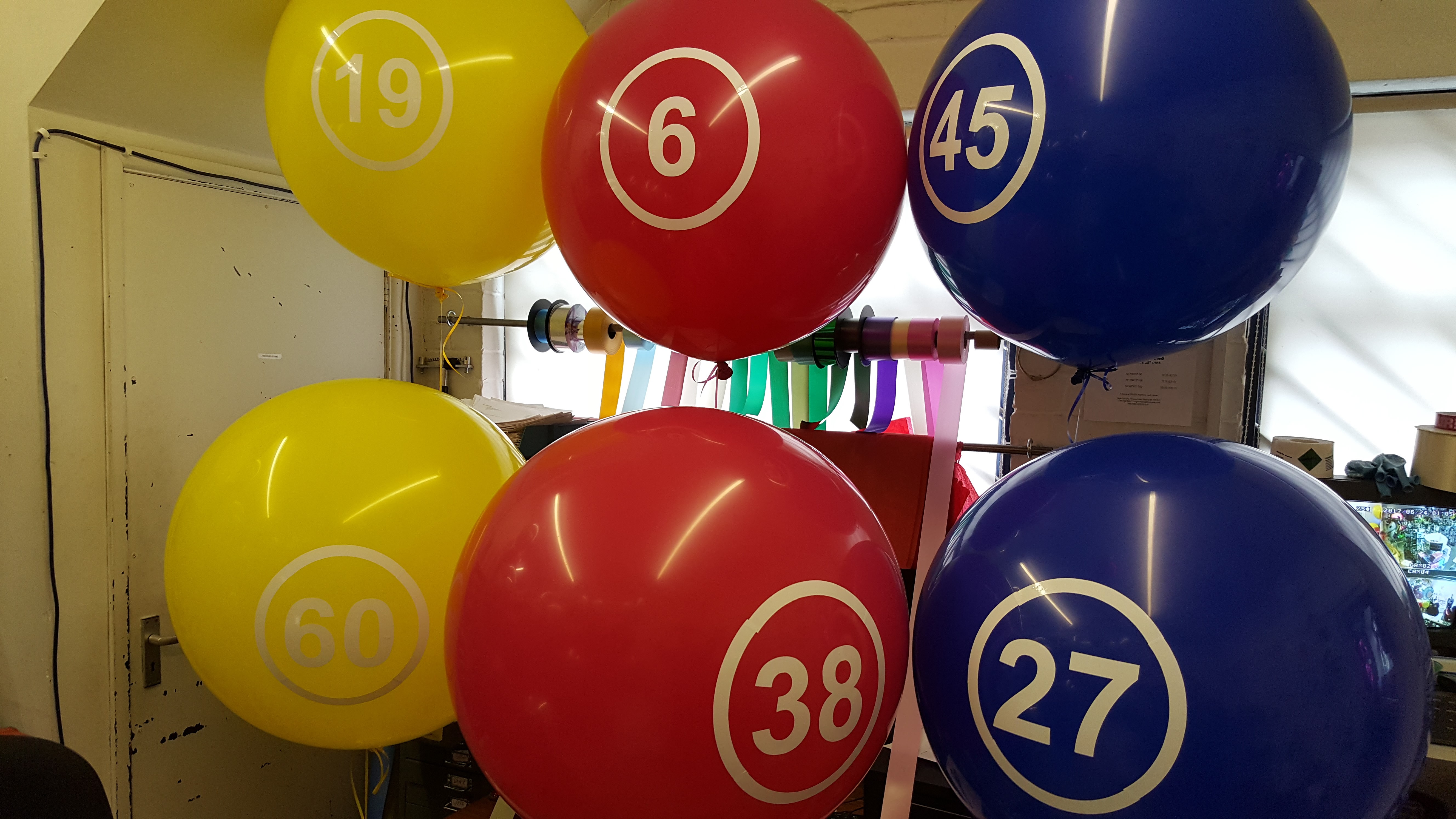 Vinyl Logo Balloons | Magic Balloons